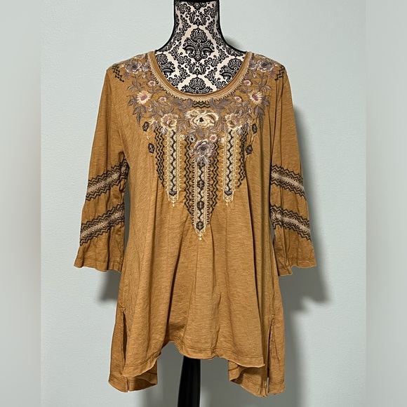 Johnny Was | Tops | Johnny Was Embroidered Top Large | Poshmark